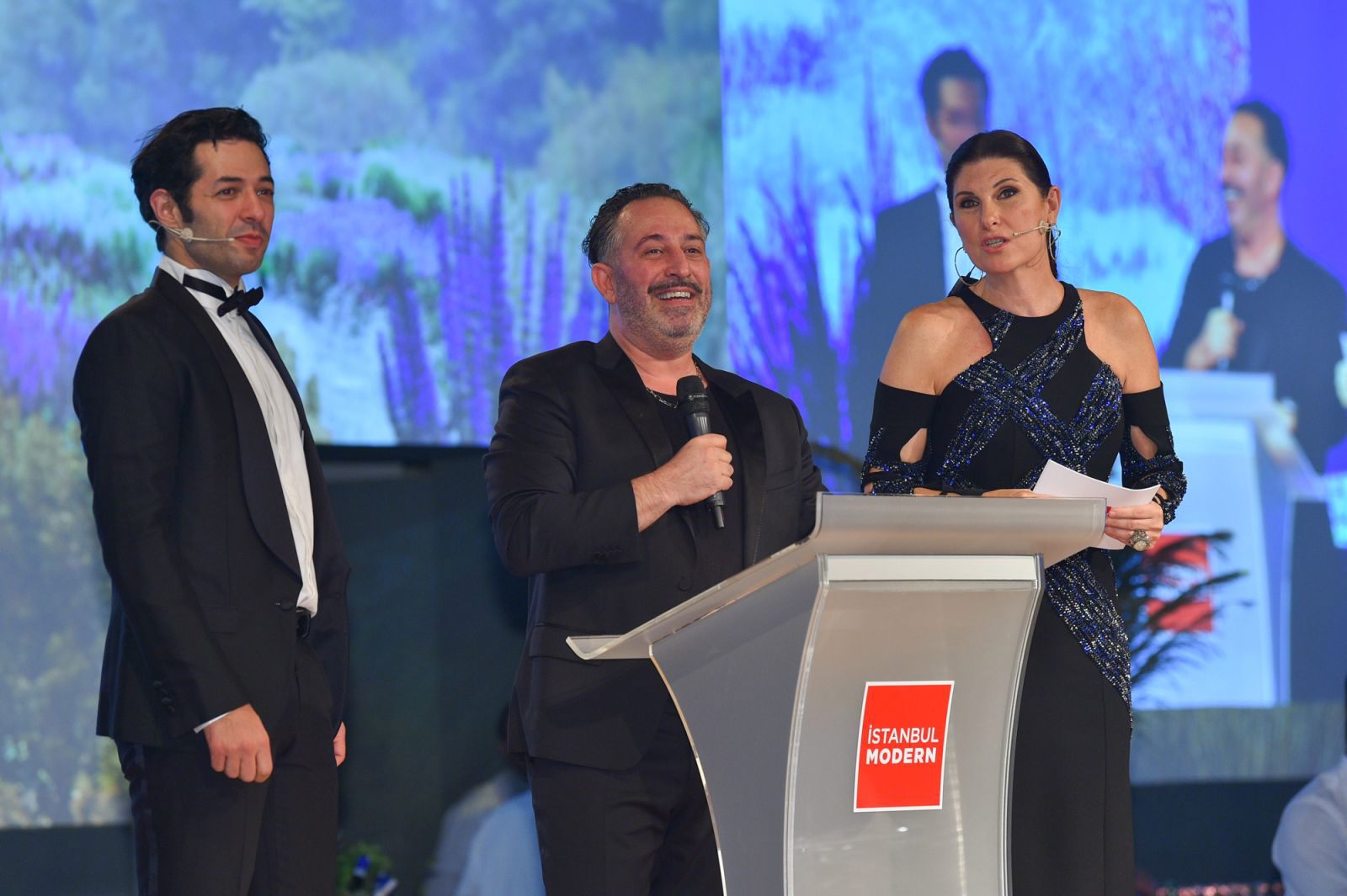 Gala Modern 14 Aralık'ta!